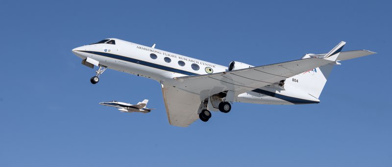 NASA testuje na letadlech Gulfstream III nová křídla, která mění tvar ...